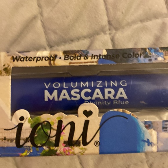 IONI | Makeup | Ioni Volumizing Colored Mascara In Divinity Blue ...